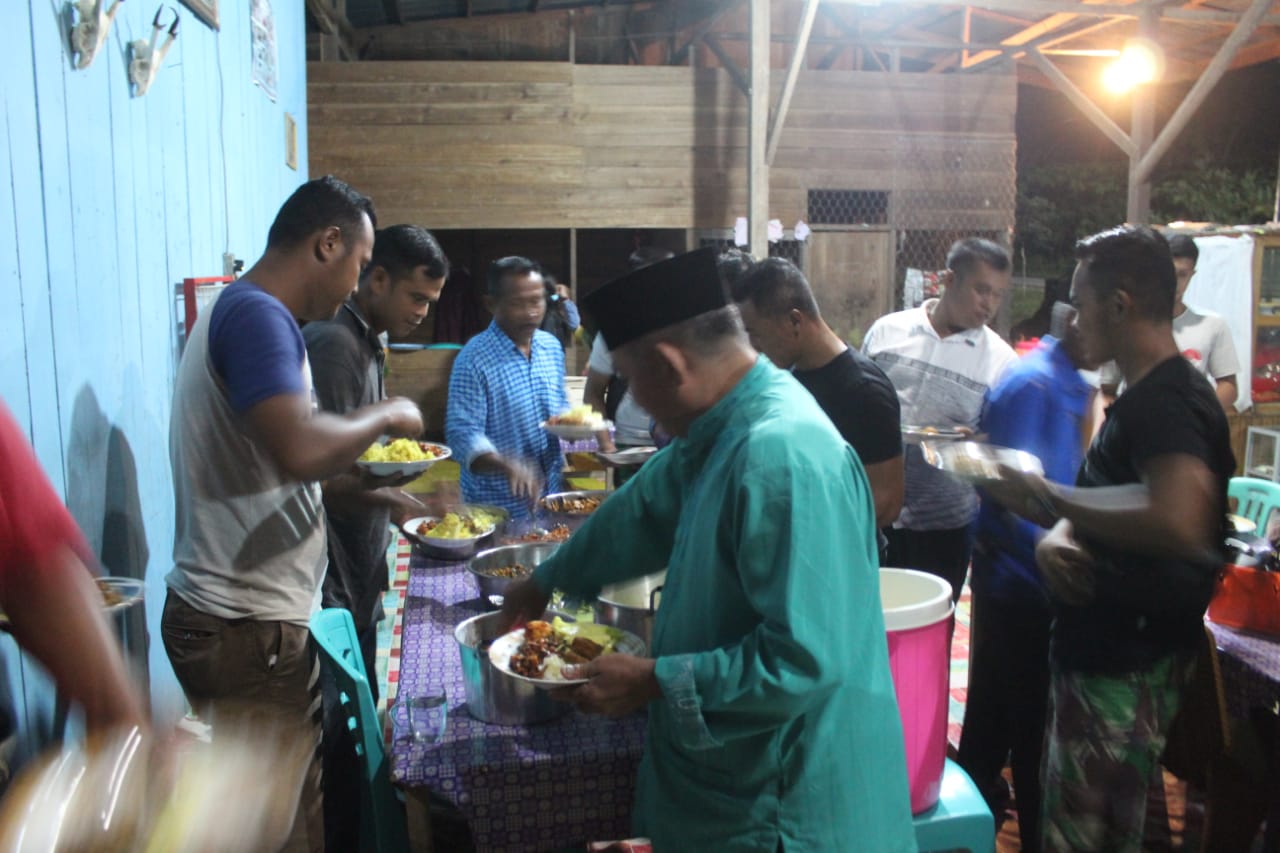 Satgas TMMD Kodim Ketapang Hadiri Undangan Warga – SuaraIndo.id Satgas TMMD Kodim Ketapang Hadiri Undangan Warga – SuaraIndo.id