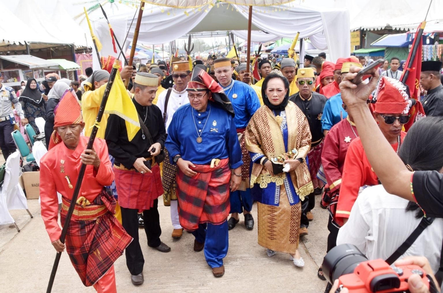 Ribuan Masyarakat Mempawah Kalbar Hadiri Puncak Perayaan Agenda Budaya Robo-Robo 2023 – SuaraIndo.id