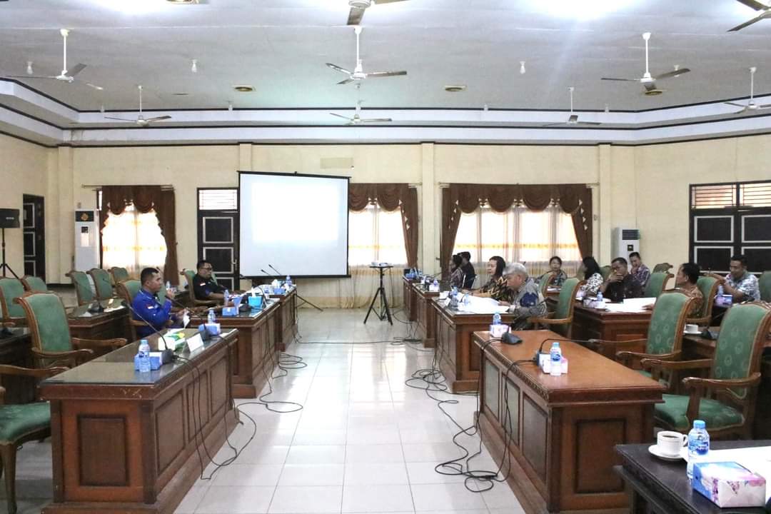 Bapemperda DPRD Landak Gelar Rapat Gabungan Bahas Raperda Perlindungan dan Pemberdayaan Petani ...