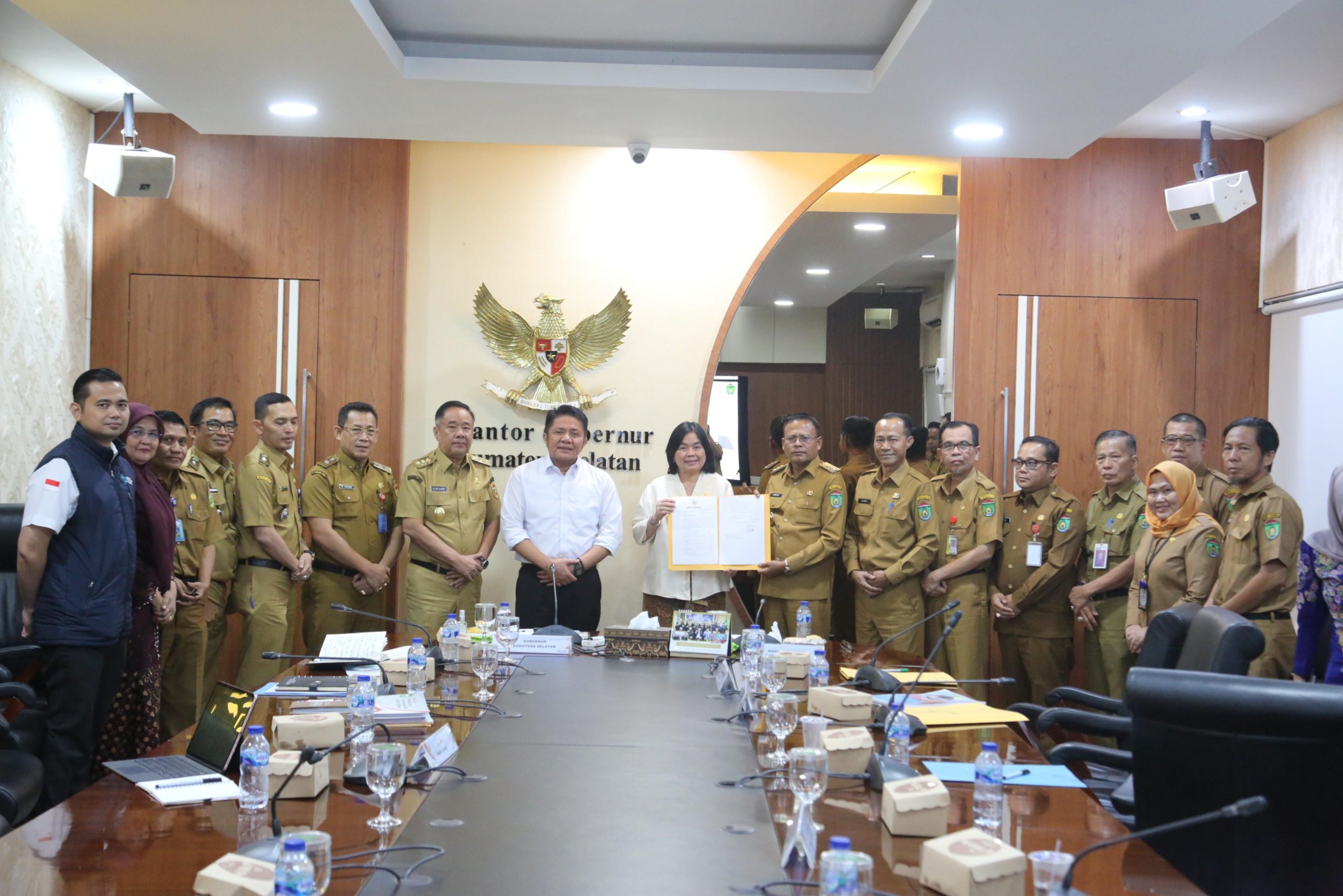 Gubernur Herman Deru Dorong Rumah Sakit Daerah Tonjolkan Program Layanan Unggulan – SuaraIndo.id