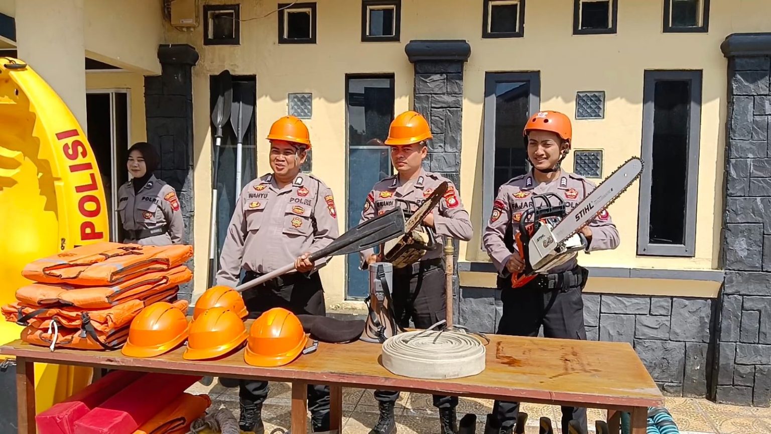 Polresta Pontianak Siagakan Empat Posko Tanggap Darurat Hadapi Potensi Bencana Alam – SuaraIndo.id